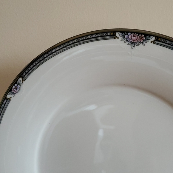 Noritake | Dining | Noritake Halifax 7729 Dinner Plate 58 | Poshmark